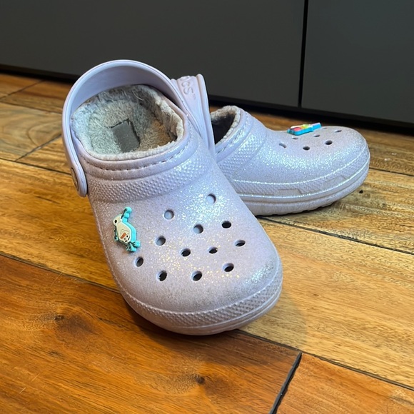 CROCS | Shoes | Girls Purple Crocs | Poshmark